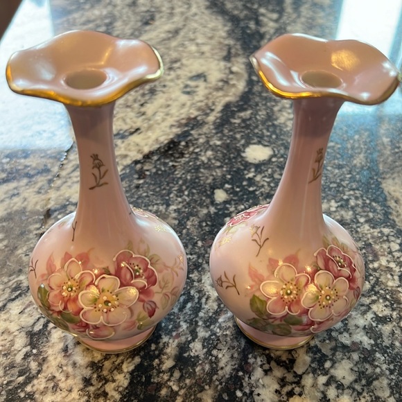 Accents | Inarco Ceramic Vases Set Of 2 | Poshmark